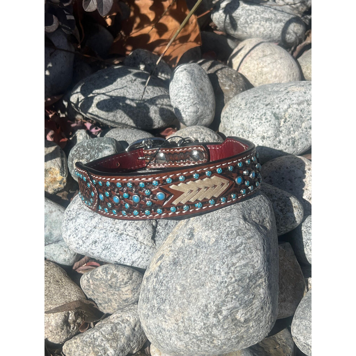 Rafter T Ranch Co. Dog Collar with Turquoise Spots and Rawhide Arrows